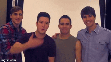 BTR waving to their fans!