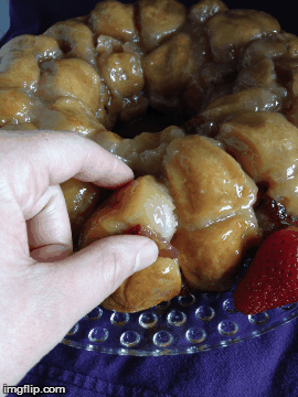 Strawberry Cheesecake Monkey Bread - Imgflip