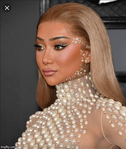 Another IRL vs IG gif. This time for a well known MUA - Imgflip