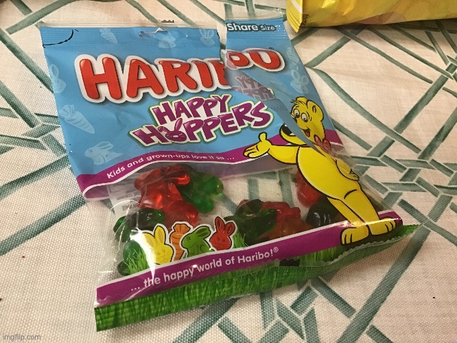 I’m eating gummies!!! AGHHHHH!!! - Imgflip