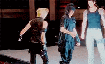 Prompto slaps Noctis's ass - Imgflip