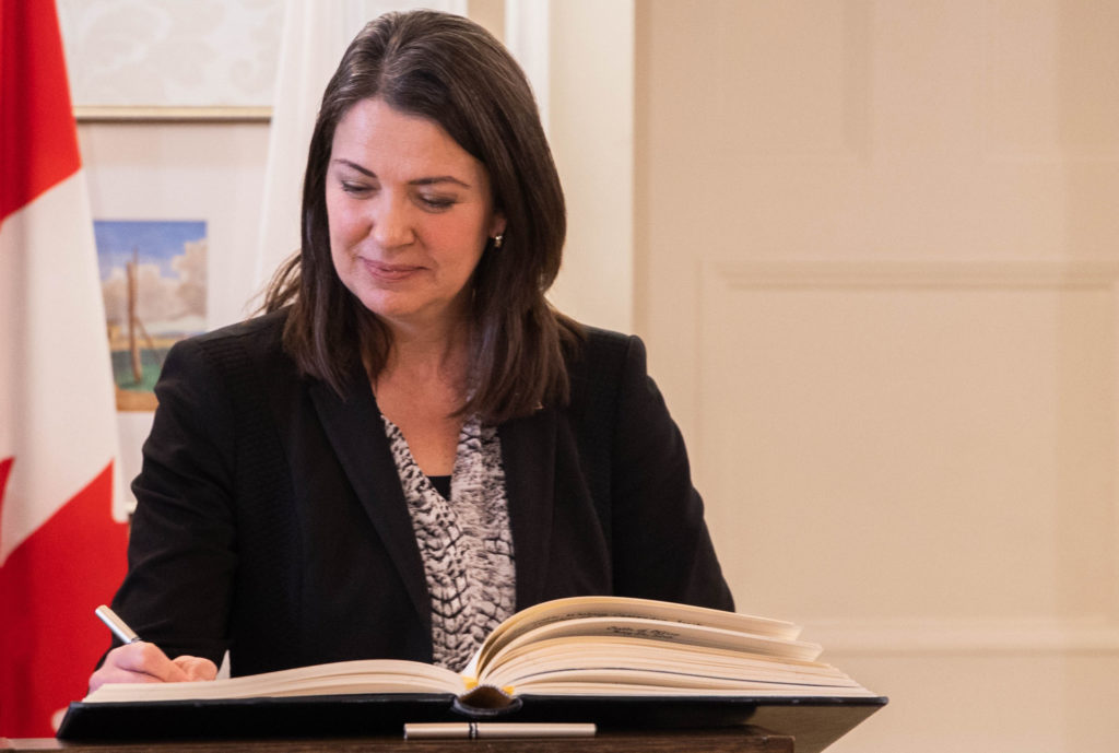 Danielle Smith Blank Template - Imgflip