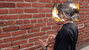 Every Inexperienced Martis Main asking why they can't 1v5 - Imgflip