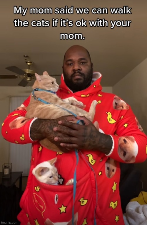 im chewinf my skin off - Imgflip