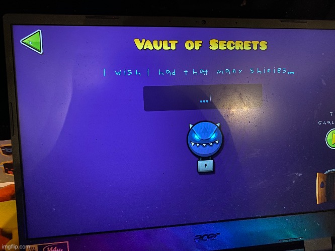 he doesn’t have the shiny charm :( he can only find full odds ones ...