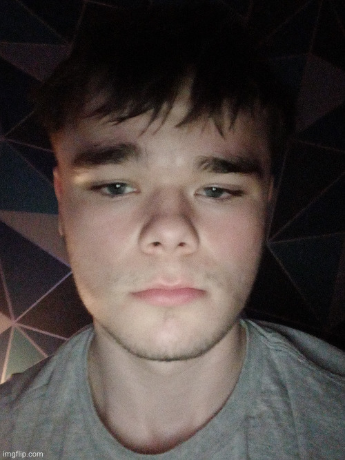 I look distressed - Imgflip