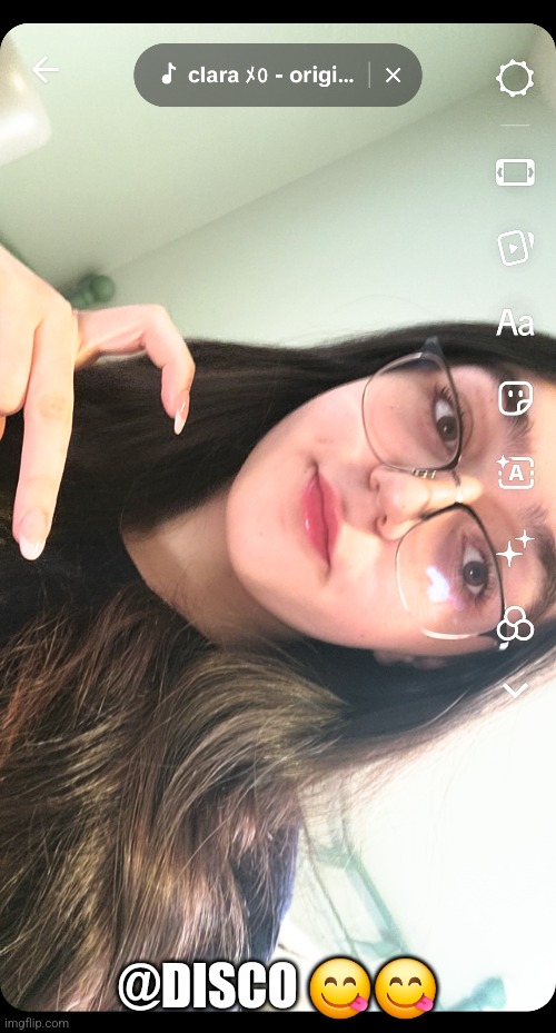 The lip gloss is eating rn - Imgflip