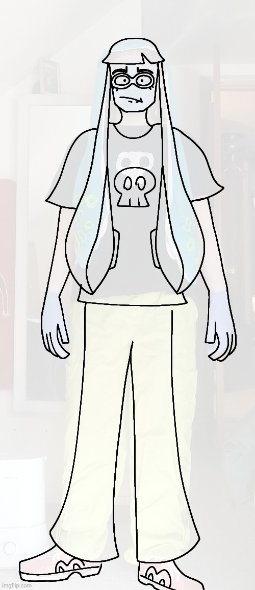 Feels so wrong drawing in my style while keeping realistic proportions ...