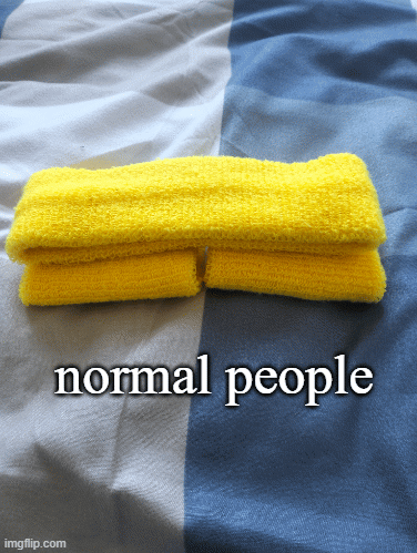 normal people vs me - Imgflip