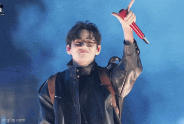 Taehyung dancing - Imgflip