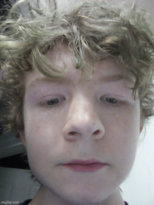 Why the fuck do I look like that. Somethings off today. - Imgflip