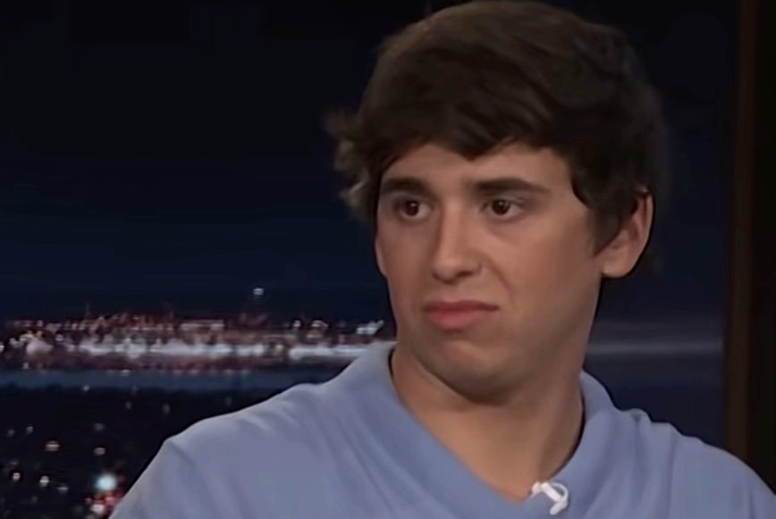 Disgusted face Blank Template - Imgflip