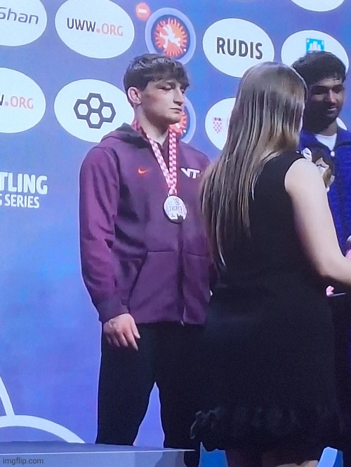 Caleb Henson takes out former World champion(2023). Wins bronze medal ...