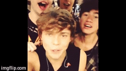 5sos laugh - Imgflip
