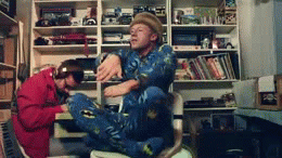 How I dance to music at the computer - Imgflip